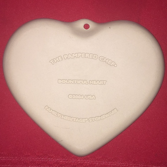 Pampered Chef | Accents | Pampered Chef Stoneware Country Heart Decor ...